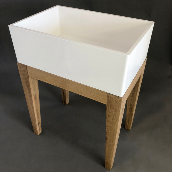 Double Butler Basin on Oak Stand – Spectiles